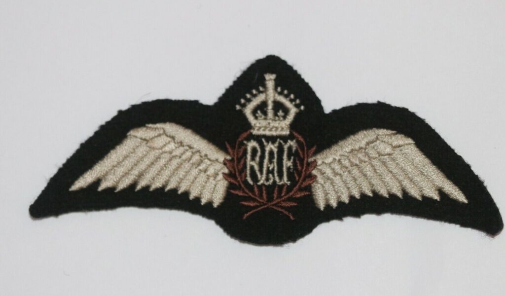 WWII RAF ROYAL AIR FORCE FLIGHT SERGEANT PILOT WING FLAT AS ORIGINAL ...